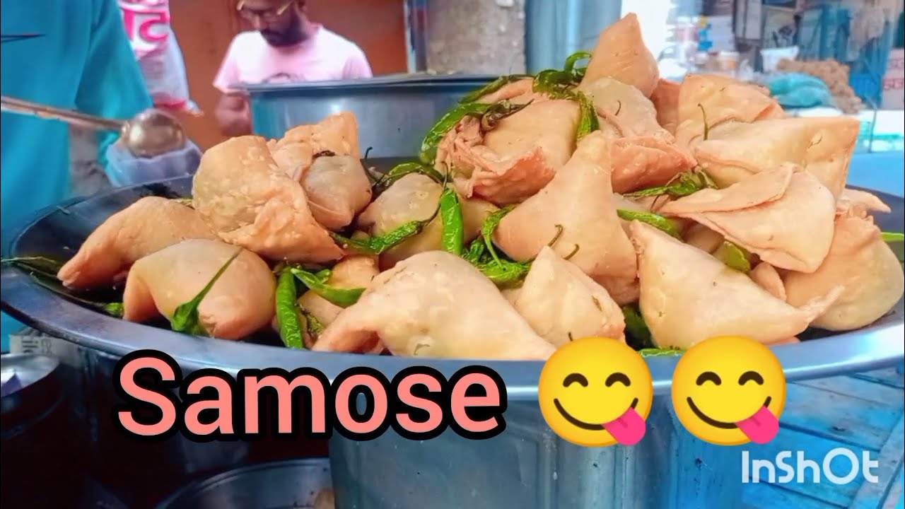 Jab tak rahega samose mein Aalu,Delhi street food, Delhi ke famous ...
