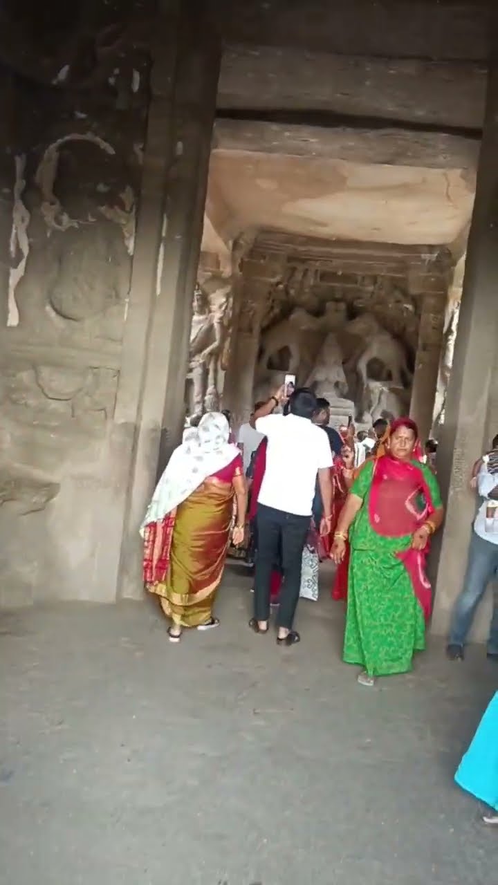 alora cave aurangabad - YouTube