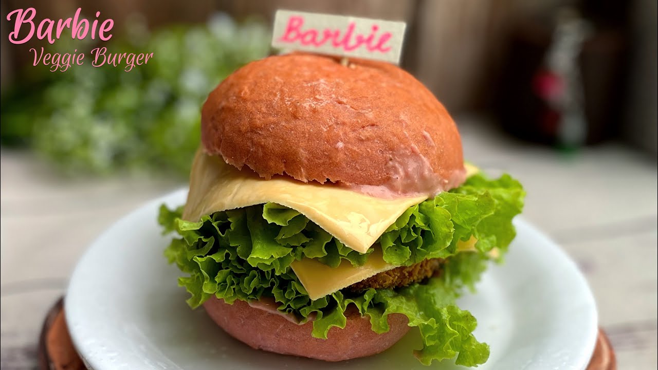 Barbie Pink Veggie Burger 🍔 (Day-2) @foodkajahan - YouTube