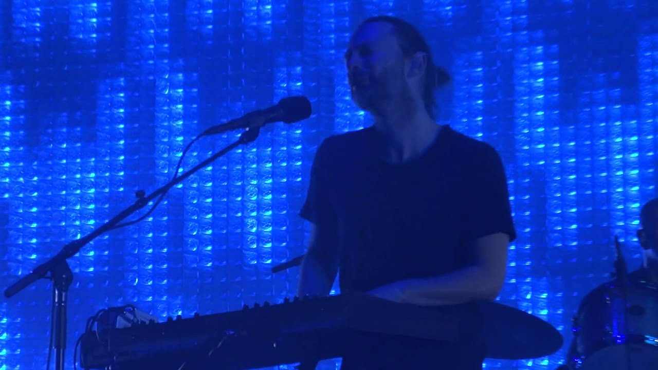 Radiohead - Staircase - O2 Arena London - 09.10.12 - YouTube