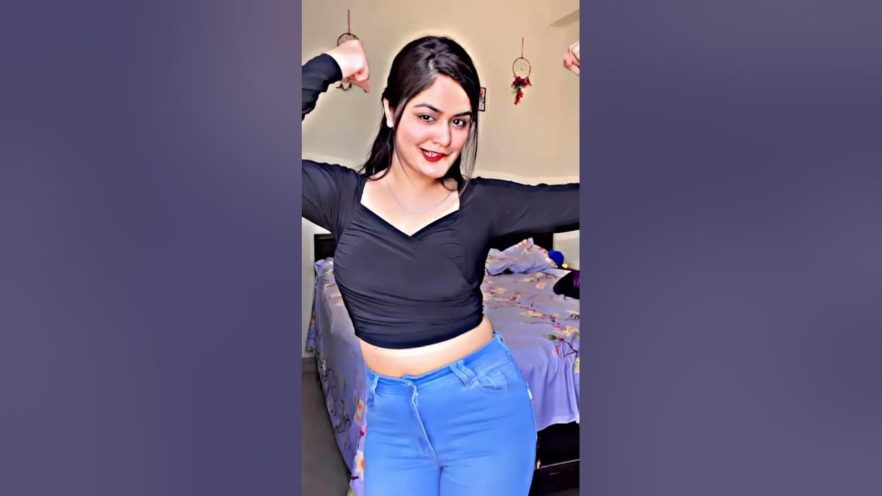 Hot Indian Girl Reel Trending Shorts Desi Indian Saree Bhabhi Latest