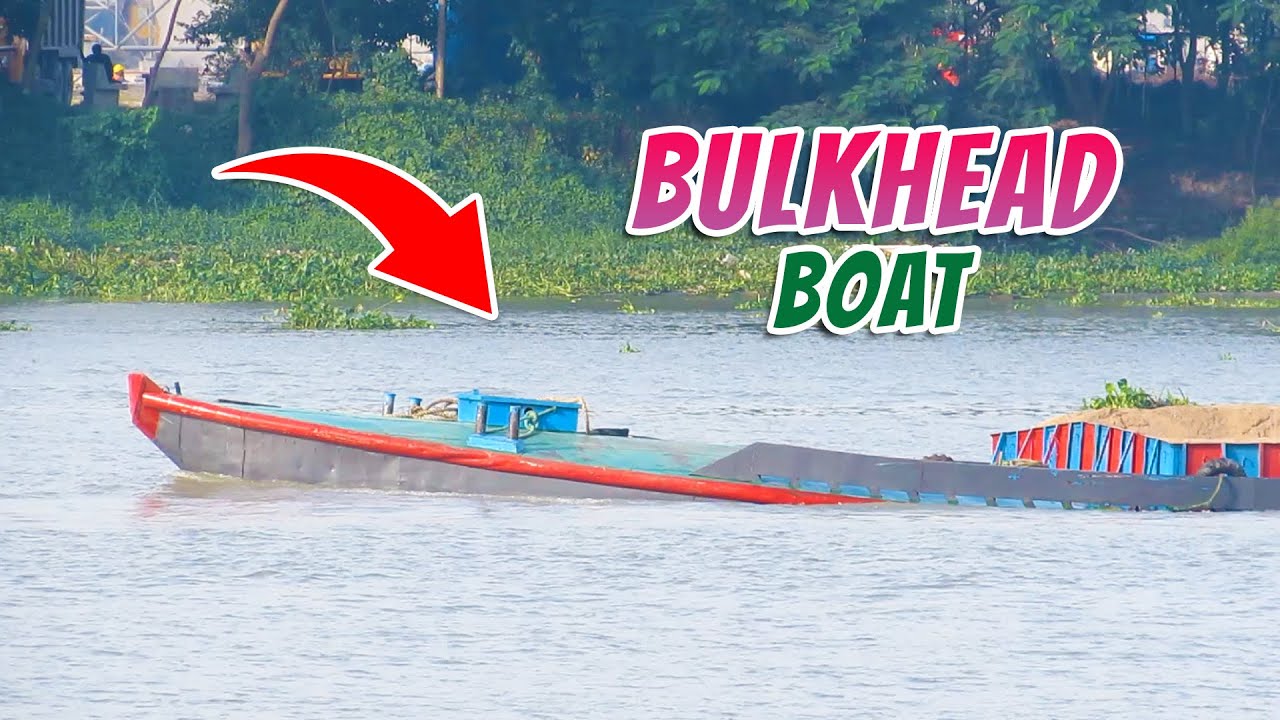 Fully Loaded Bulkhead Boat | Sand Transportation Using Bulkhead Boat ...