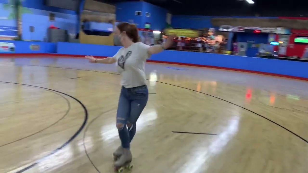The Beautiful Stephanie Boggs skating the Dynasty Blues 11/14/2021 ...