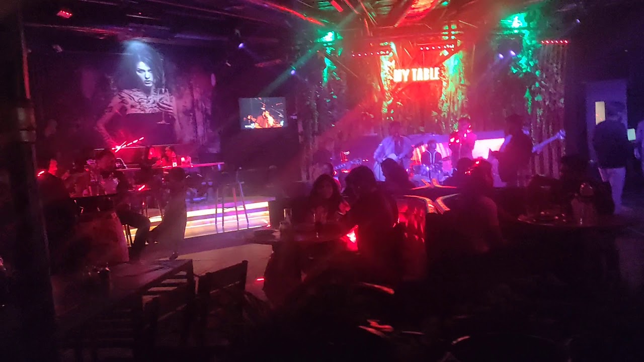 #mytable #varanasi My table - the lounge bar - YouTube