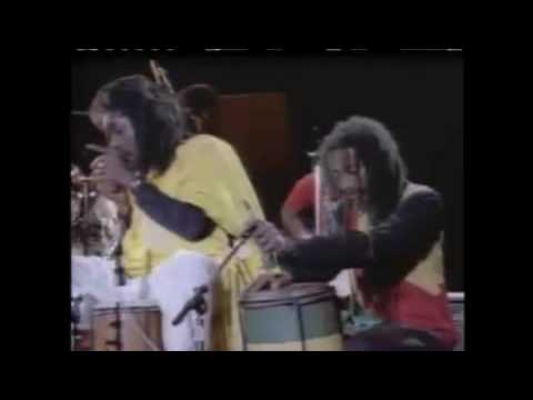 Peter Tosh LIVE! - Rastafari Is (nyabinghi drum session) - YouTube
