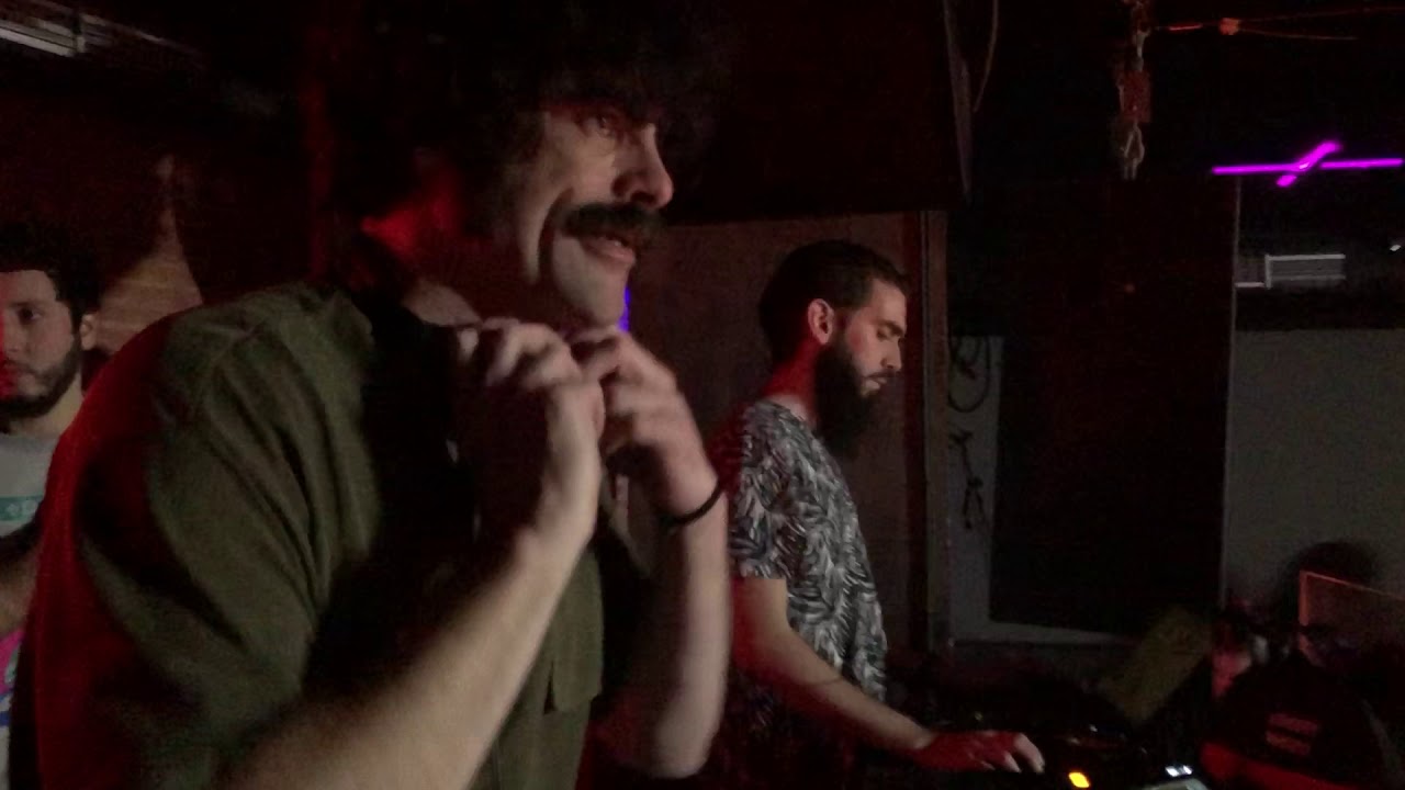 Richi Risco playing “The Truth” (club version) - YouTube