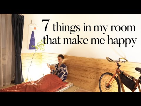 Japanese Minimalist🇯🇵: 7 things in my room that make me happy! | Mini room tour