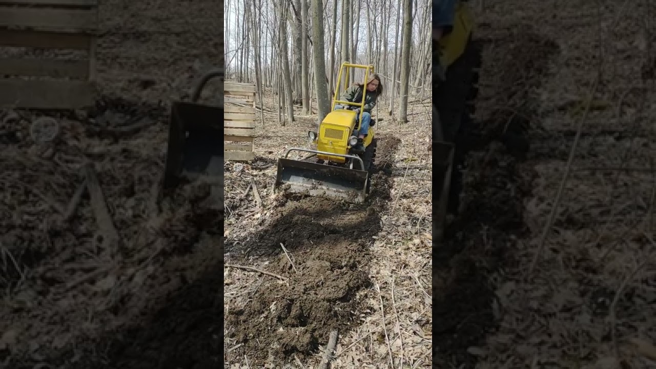 Mini Dozer at work - YouTube