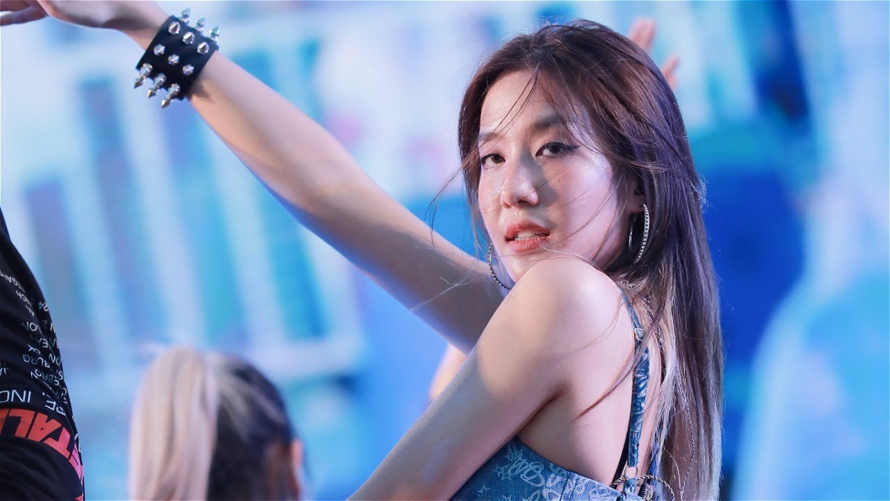 [FANCAM] Jorin 4EVE - EXCEPTIONAL (ข้อยกเว้น) @ Spicy On The Beach (10062023) - YouTube