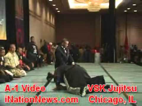 Grand Master Anthony Muhammad's VSK JuJitsu at SD2011 - YouTube