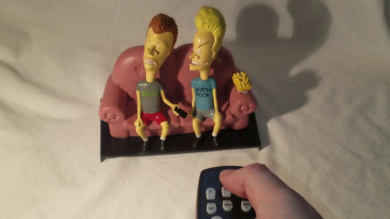 Vintage 1996 talking remote-control Beavis and Butt-Head on couch - YouTube