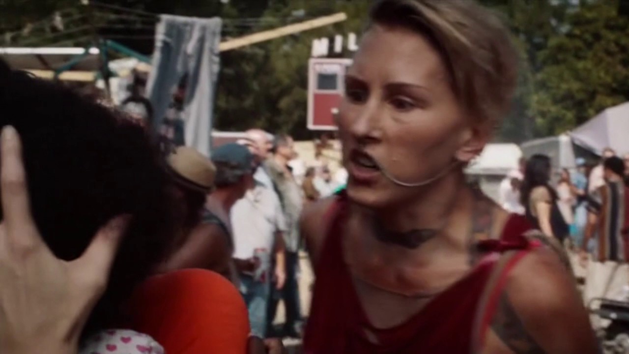 Carrie Coon yells at a Lady (From The Leftovers) - YouTube