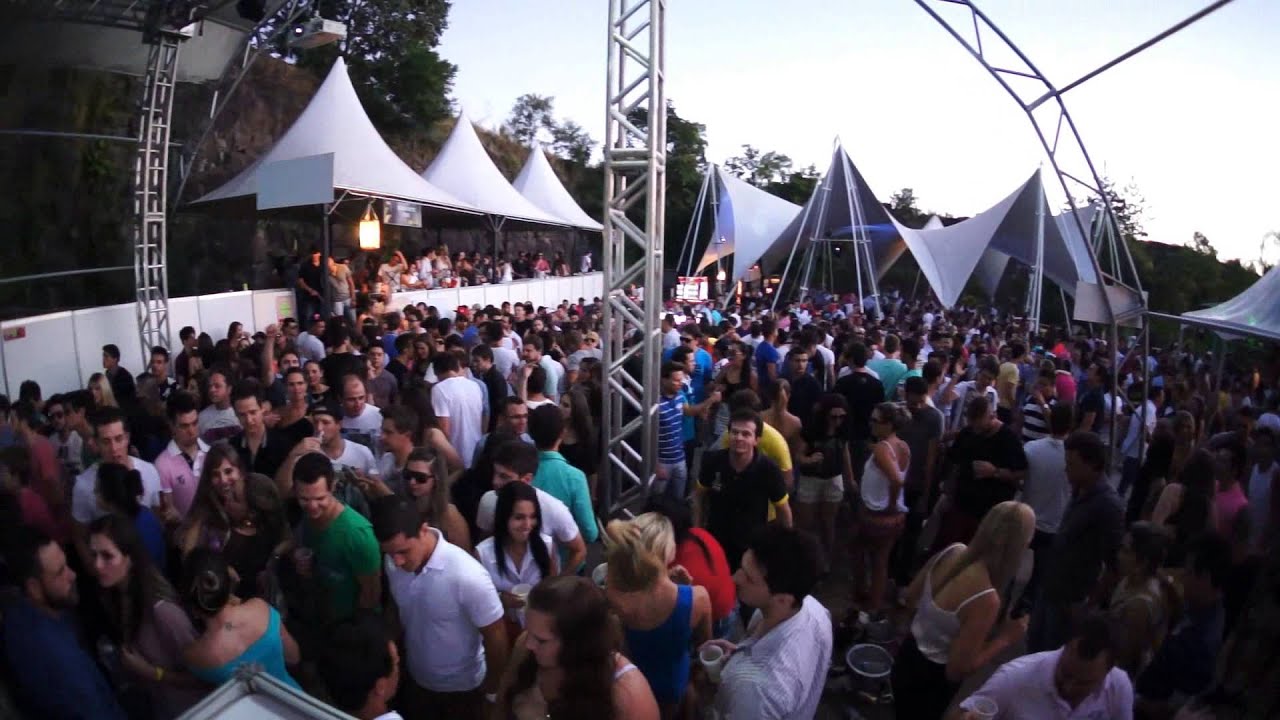 Moai Club - Opening Party -21/12/13 - YouTube