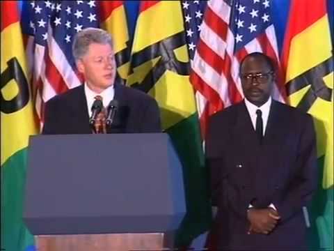 Bill Clinton visits Rwanda March 26, 1998 - YouTube