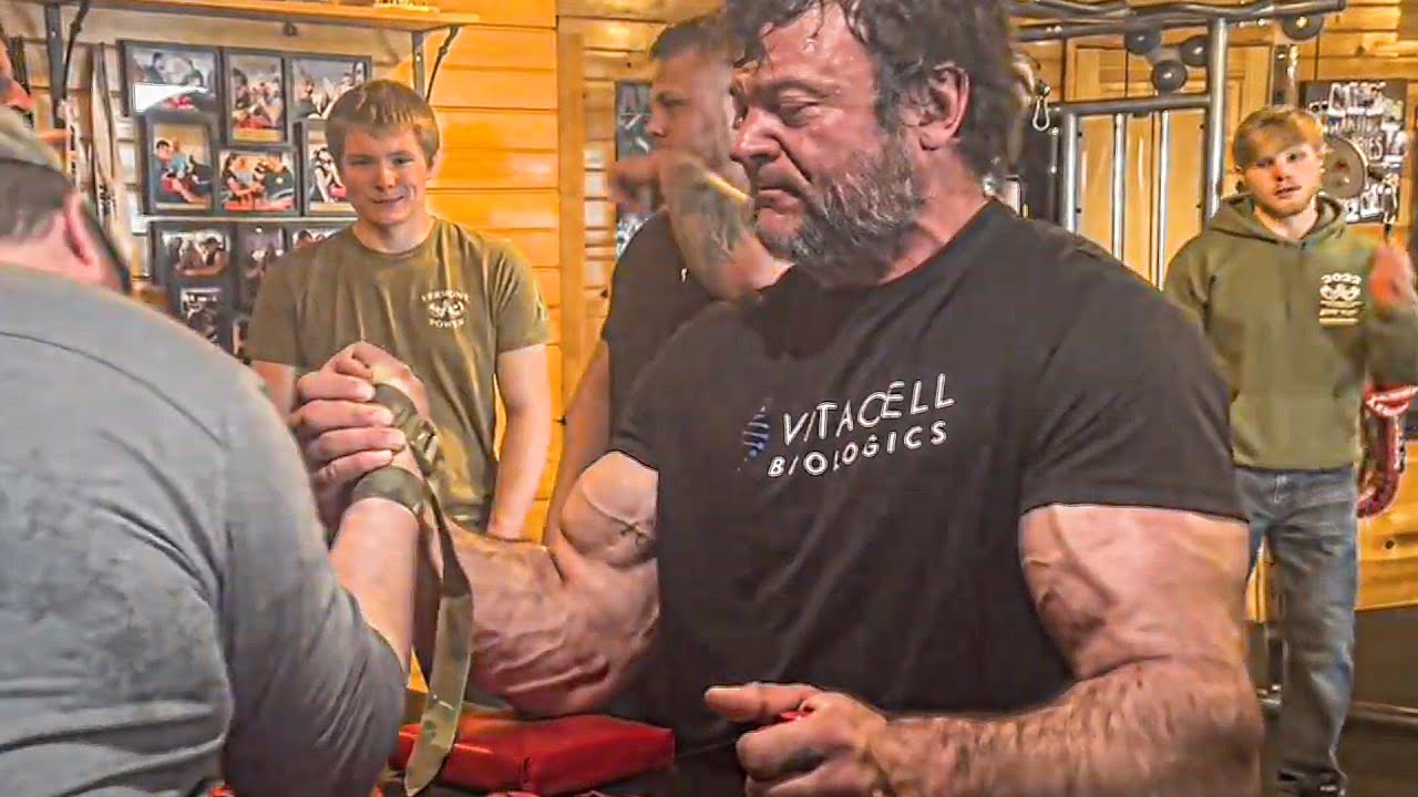 Devon is looking MASSIVE... - YouTube