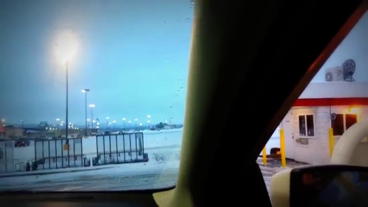 Federal Signal SD-10A siren in attack mode in the distance - YouTube