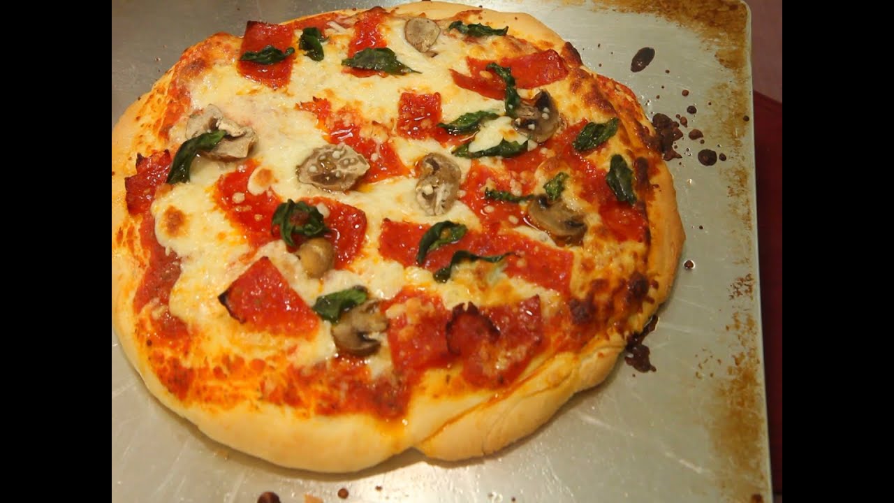 Easy Peasy Pizza (made with the Ninja Pulse Blender) - YouTube
