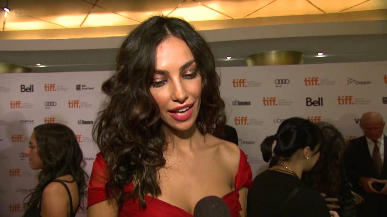 Mădălina Diana Ghenea's Official "Dom Hemingway" Toronto Film Festival ...