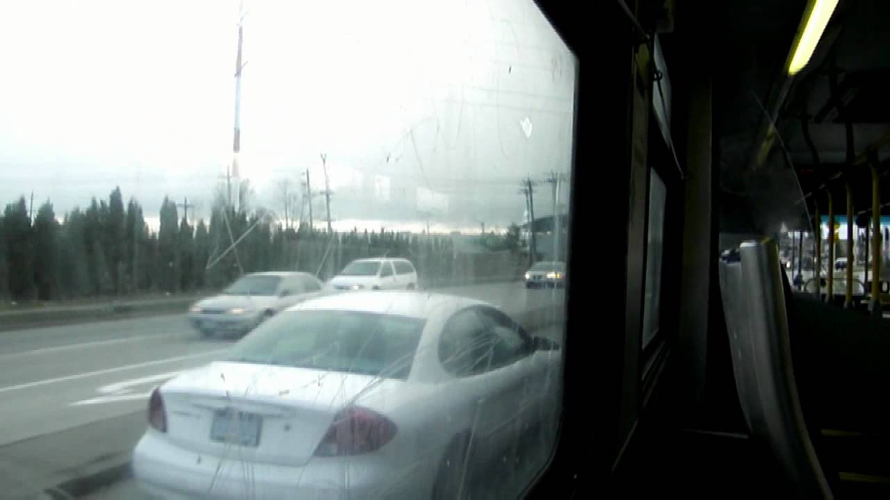 Vancouver TransLink 2006 New Flyer D40LFR S7466 - YouTube