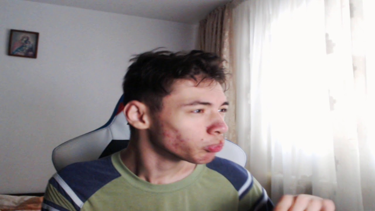 Nebuna cacacioasa, loveste din nou ! - YouTube