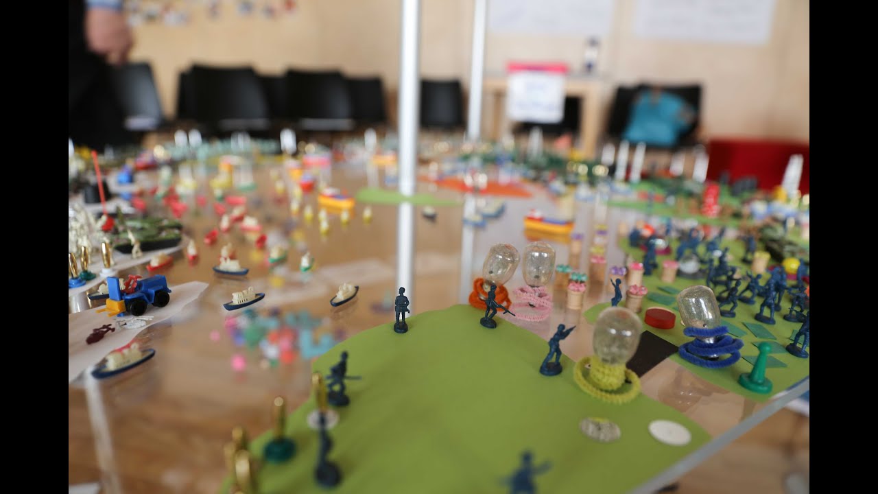 World Peace Game // GLOBART 2014 - YouTube