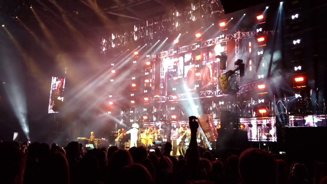 JAMIROQUAI live @ Velodrom Berlin - Automaton Tour 2017 - Virtual ...