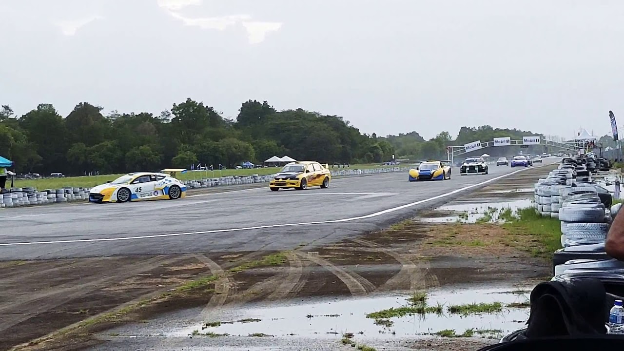 CMRC Round 2 , Video of Corner Crash Only 3 of us were able to capture ...