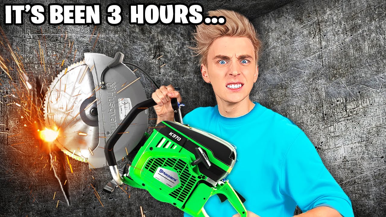 Escape The Giant Unbreakable Box ! - YouTube