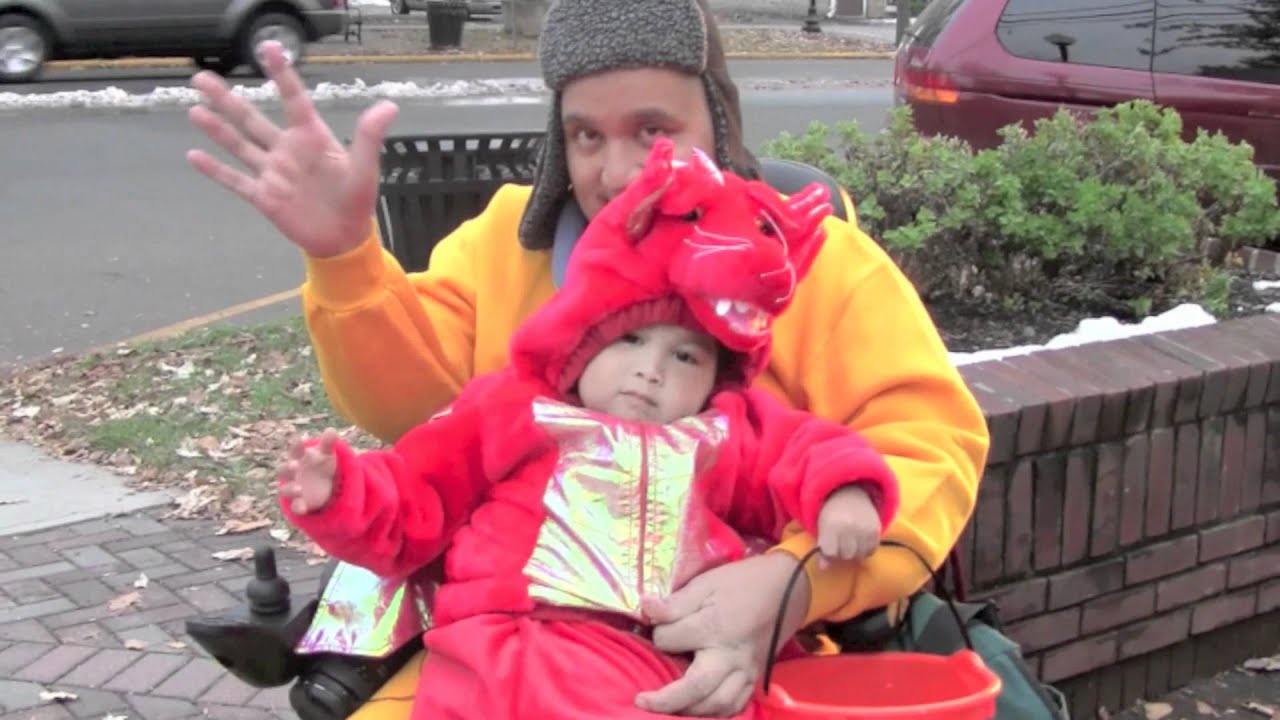 Red Dragon Trailer October 2011 - YouTube