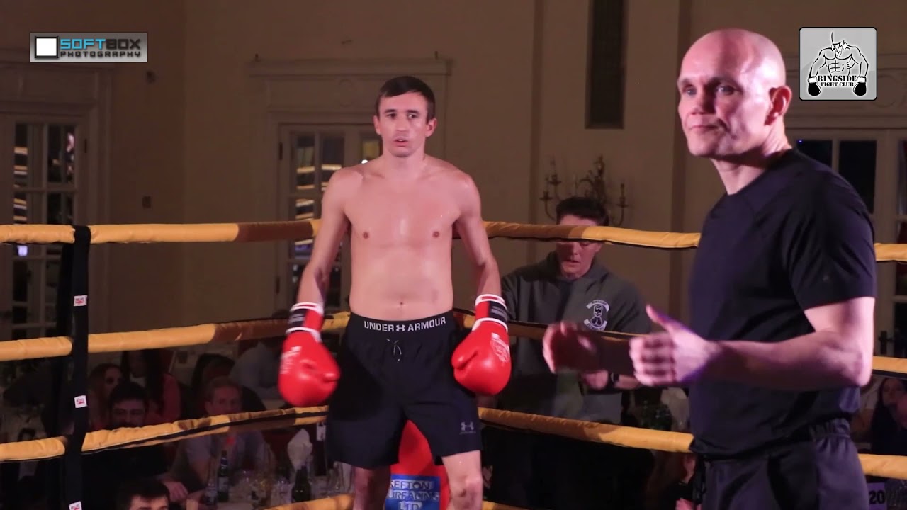 Kyle Muldoon vs Alex Kinsella - YouTube