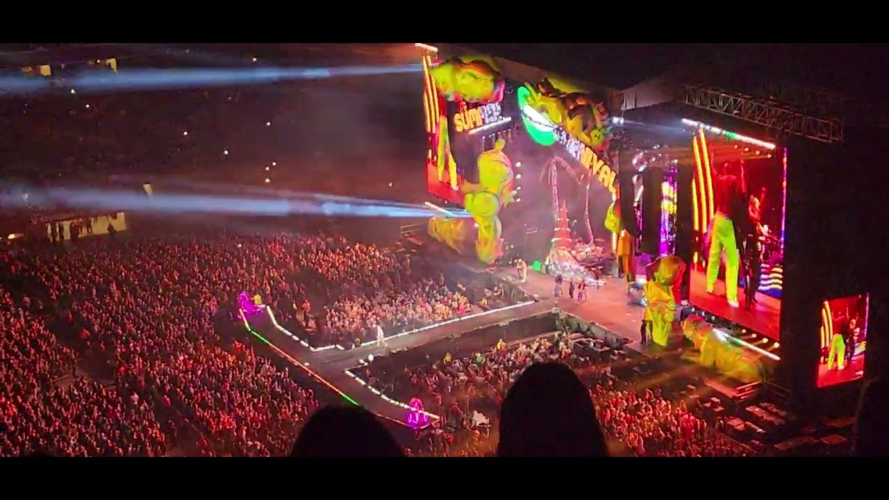Pink Full Concert Part 1/2 | Metlife Stadium, NJ 10/3/24 - YouTube