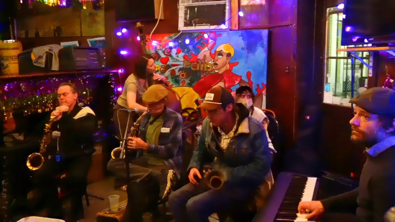 GOING GOING GONE by The New Orleans Jazz Vipers at Vaughn's Lounge 02 ...