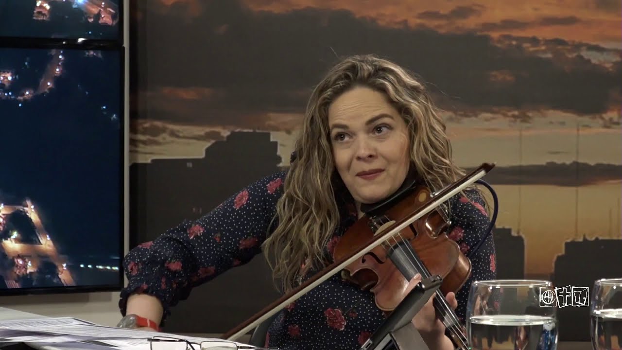 Cynthia Hotton, Julio Ducdoc, Fabiola Guayurpa, Coro IPA dirigido por ...