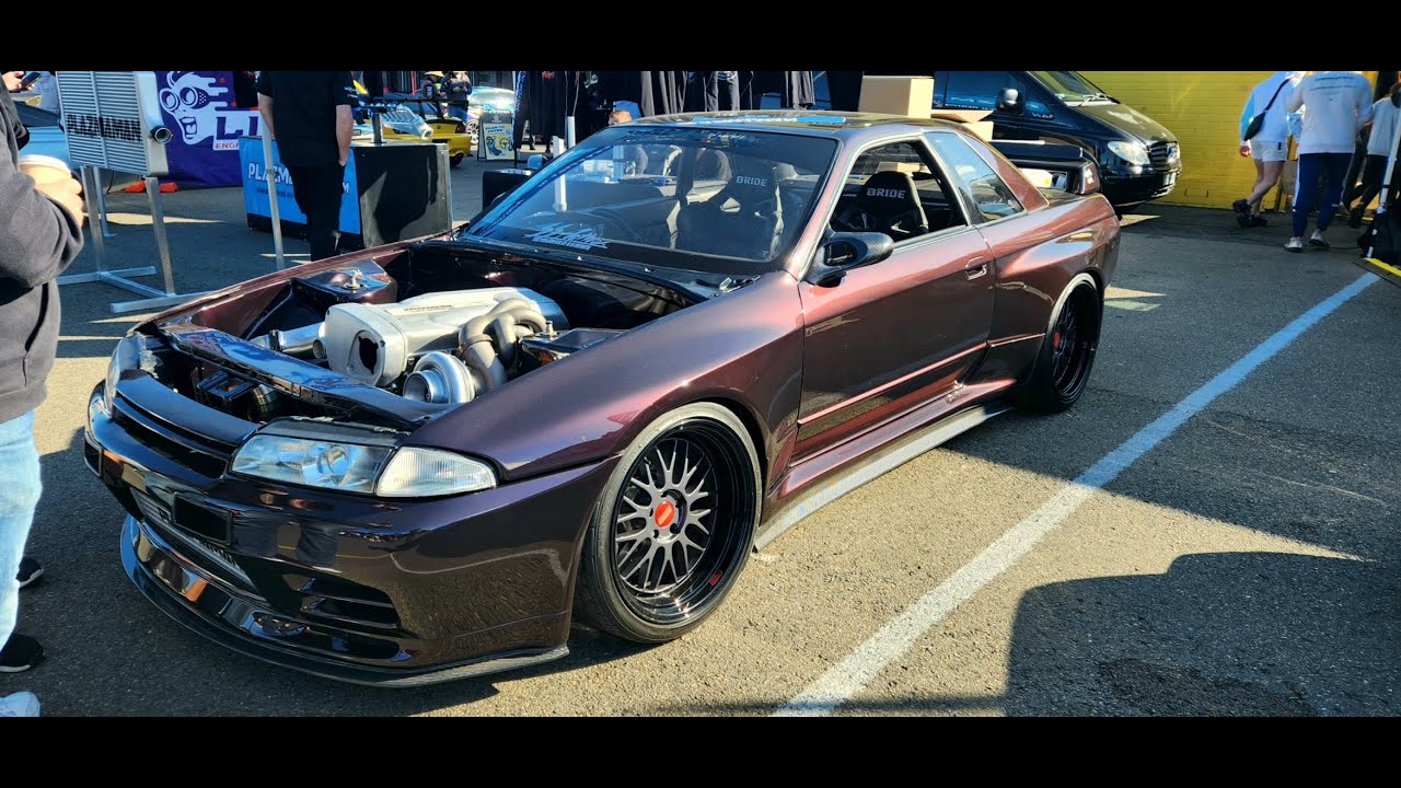 Garage Active R32 Skyline widebody kit & S13 Silvia with RB26 swap at ...