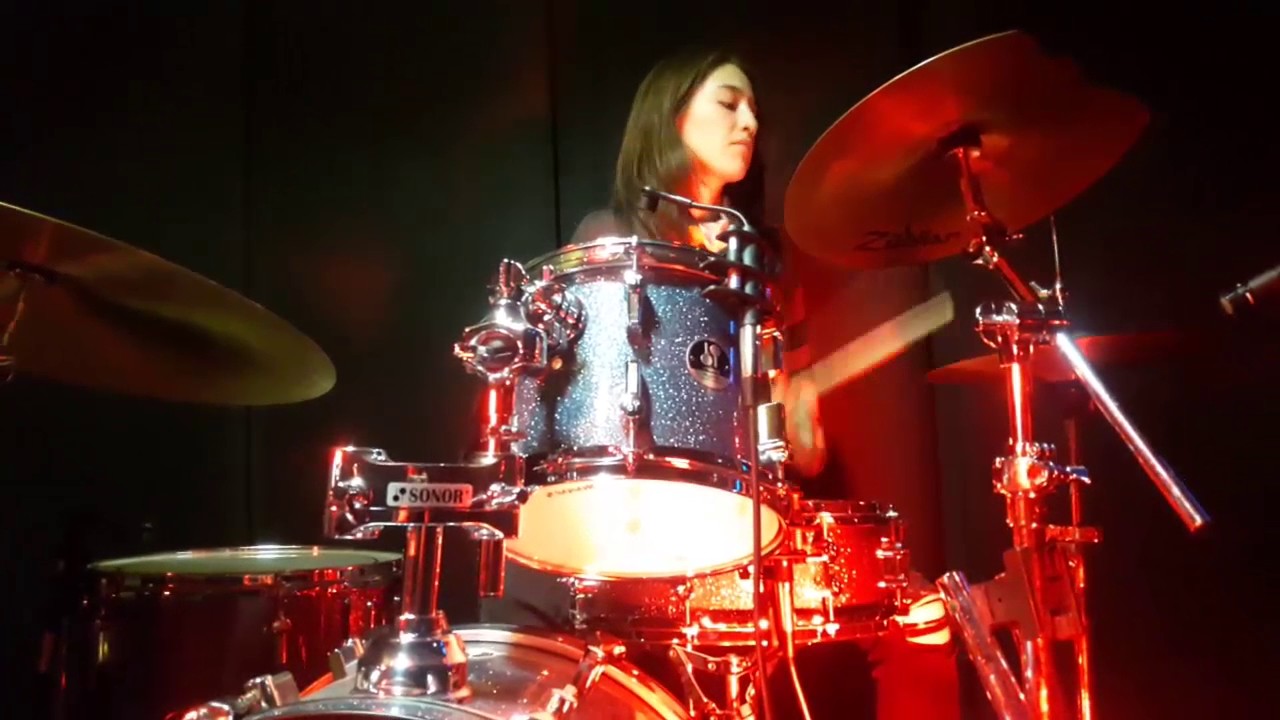 Drummer girl championship 2017- Red hot chili peppers - Go robot / Caro ...