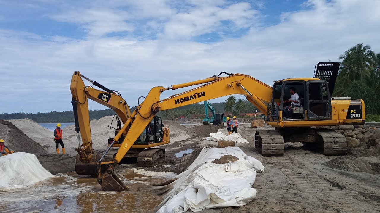 Pembangunan Talud pantai - YouTube