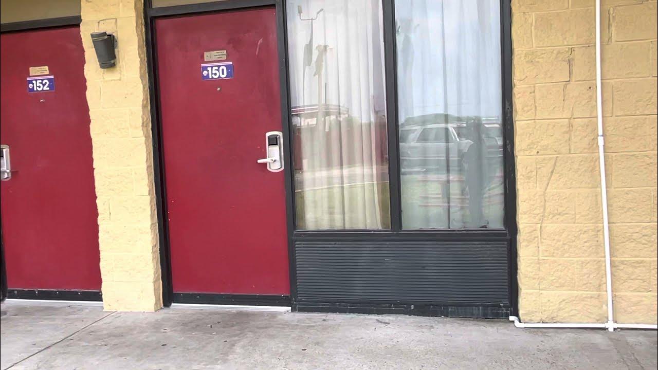 Retracing Selena Quintanilla's FINAL steps at hotel and lobby - 6.21.21 ...