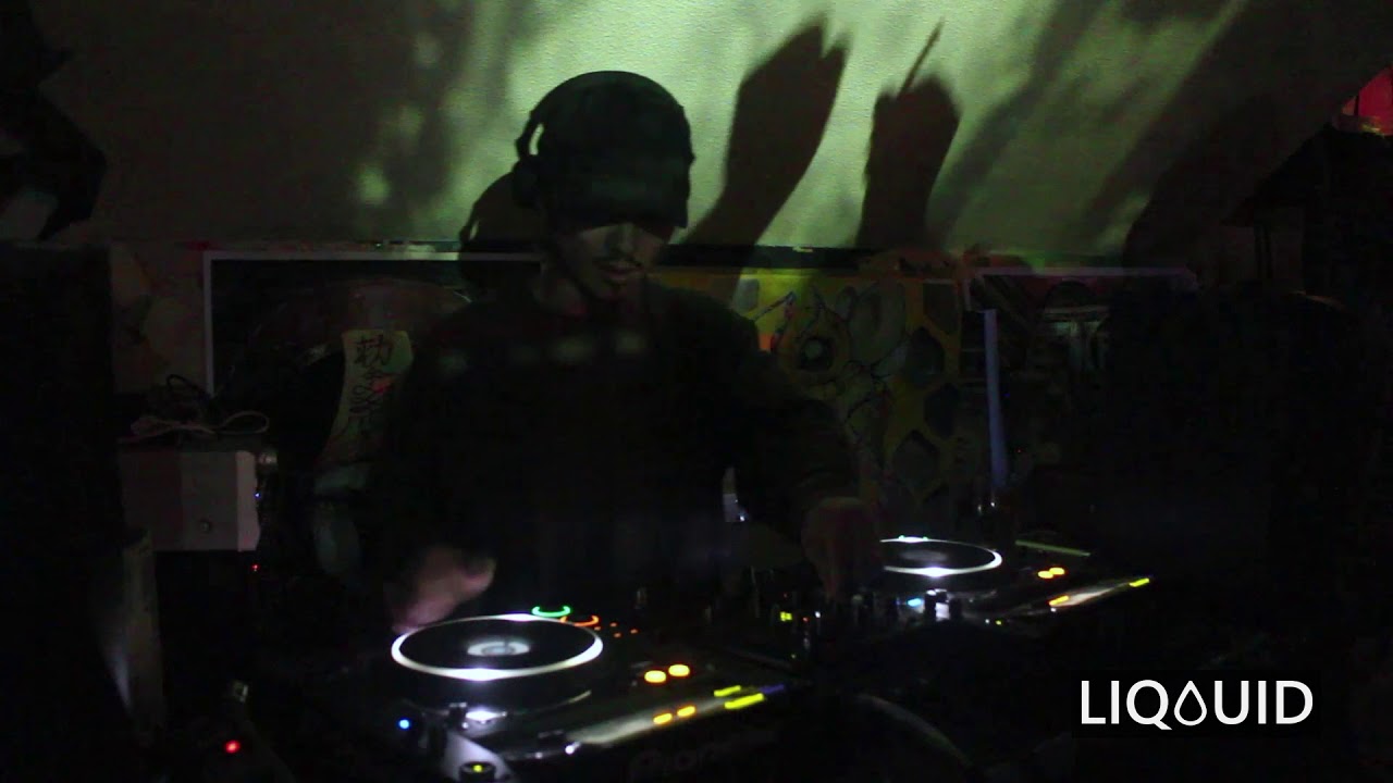 【LIQUID】DJ NAGA 181013@ROOM19 - YouTube