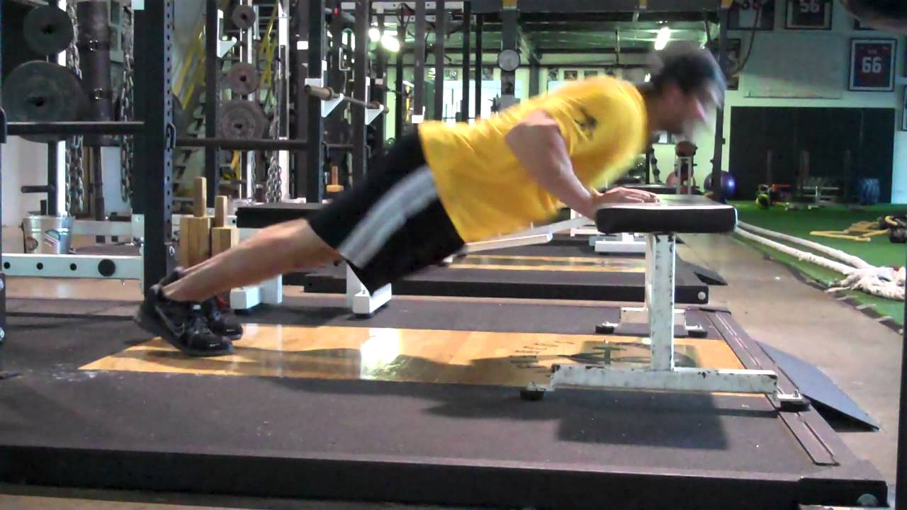 FreakStrength.com - Plyo Pushup Off Bench - YouTube