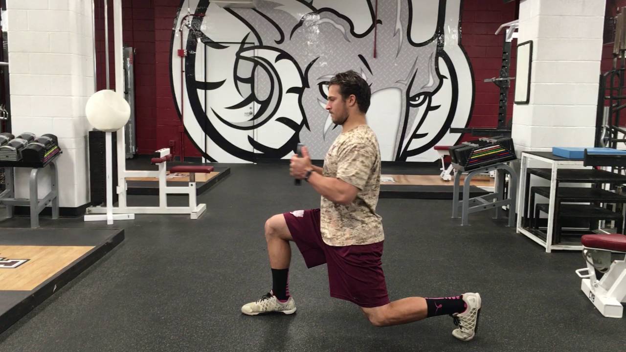 Lunge Position Plate Press - YouTube