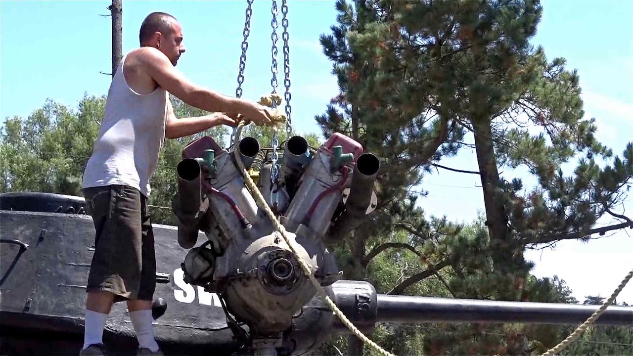 T34 Engine pull - YouTube