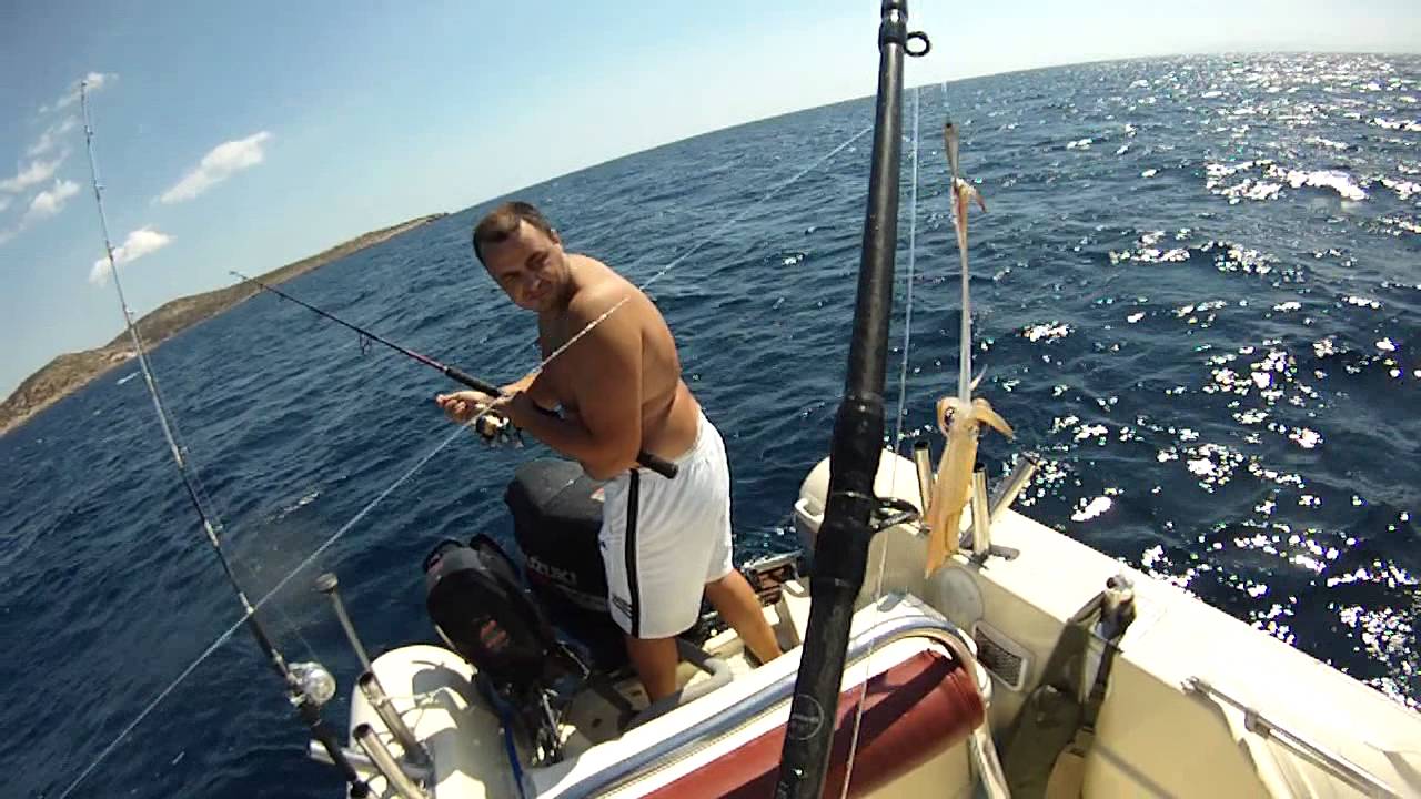 Ψαρεμα καλαμαριων. - YouTube