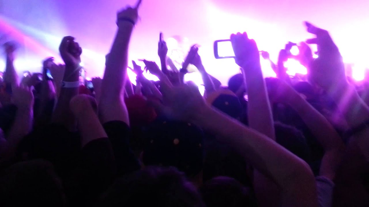 Mac Miller LIVE/Intro "Loud" at the Rave Milwaukee, WI - YouTube