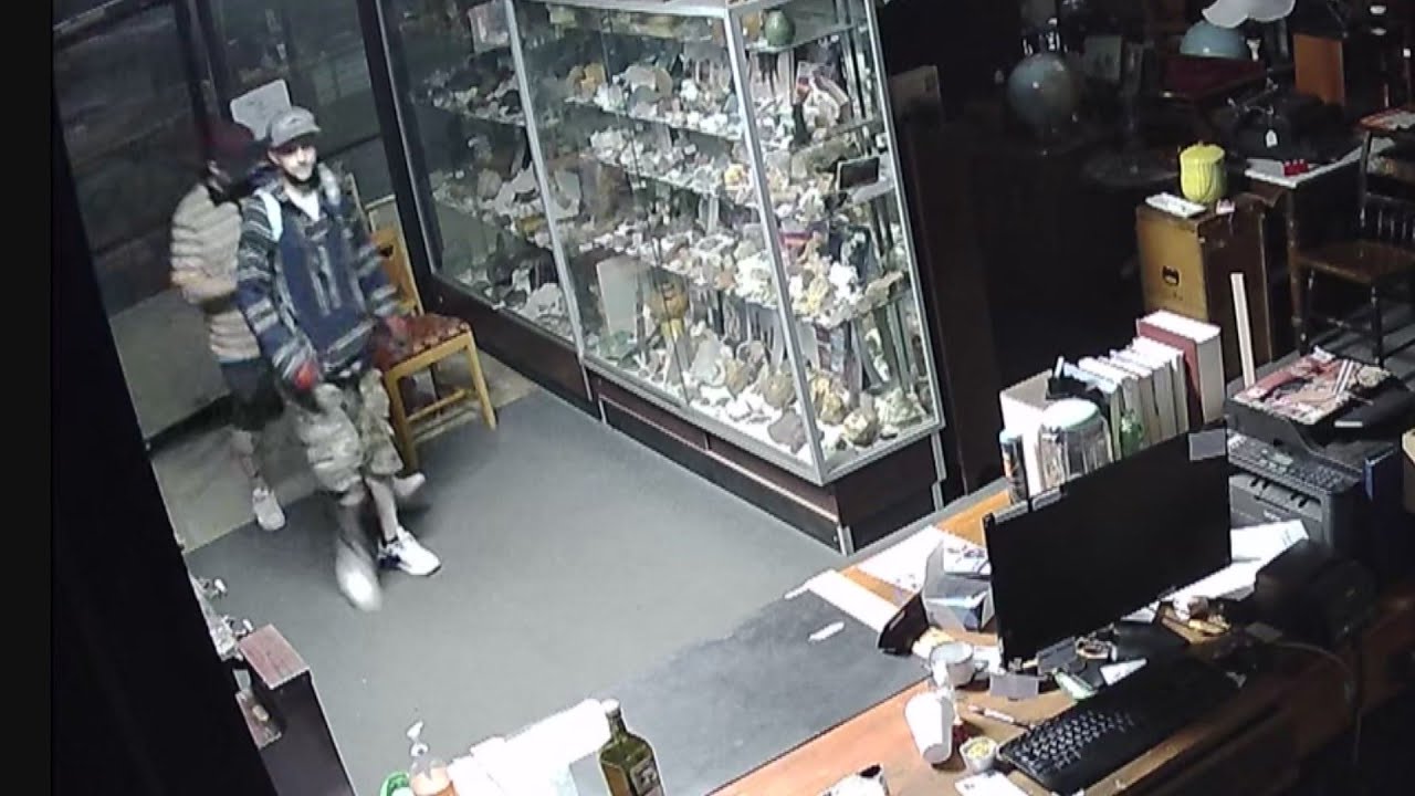 Organized Criminals Are Taking Shoplifting To A Whole New Level - YouTube