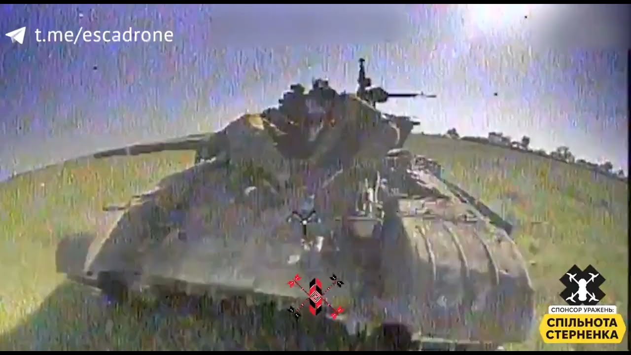 IMPRESSIVE: Ukrainian FPV kamikaze drone hits the crew of a Russian ...