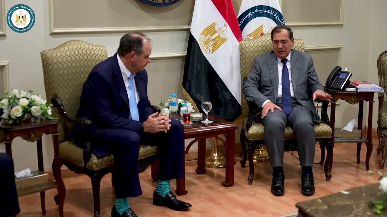 وزير البترول خلال المباحثات المشتركة مع رئيس شركة أباتشى العالمية