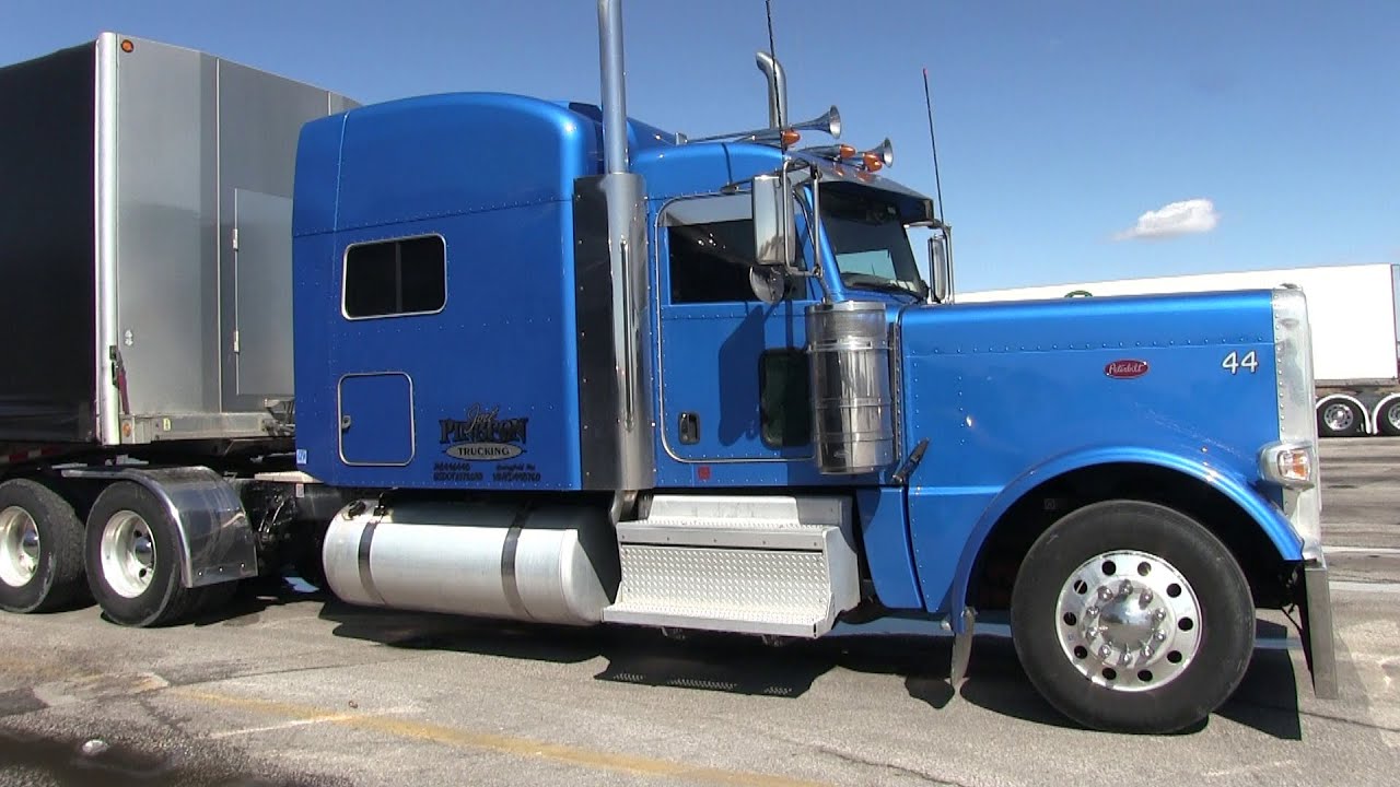 Blue Peterbilt 389 Spotted At Ohio Truck Stop - YouTube