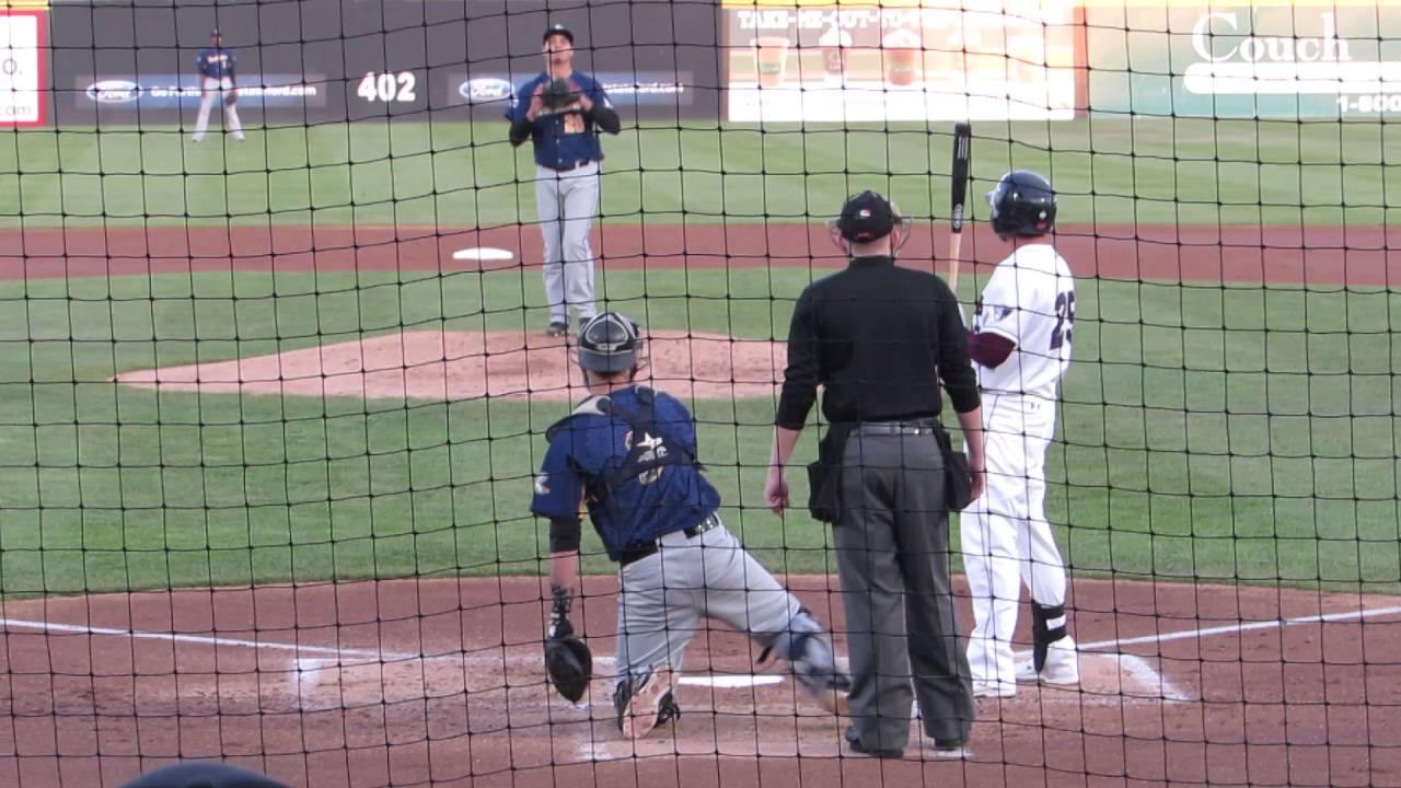 4/27/2016: Mariel Checo vs. Brad Snyder - YouTube