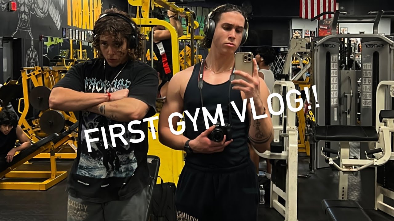 FIRST VLOG!! LATE GYM SESSION - YouTube