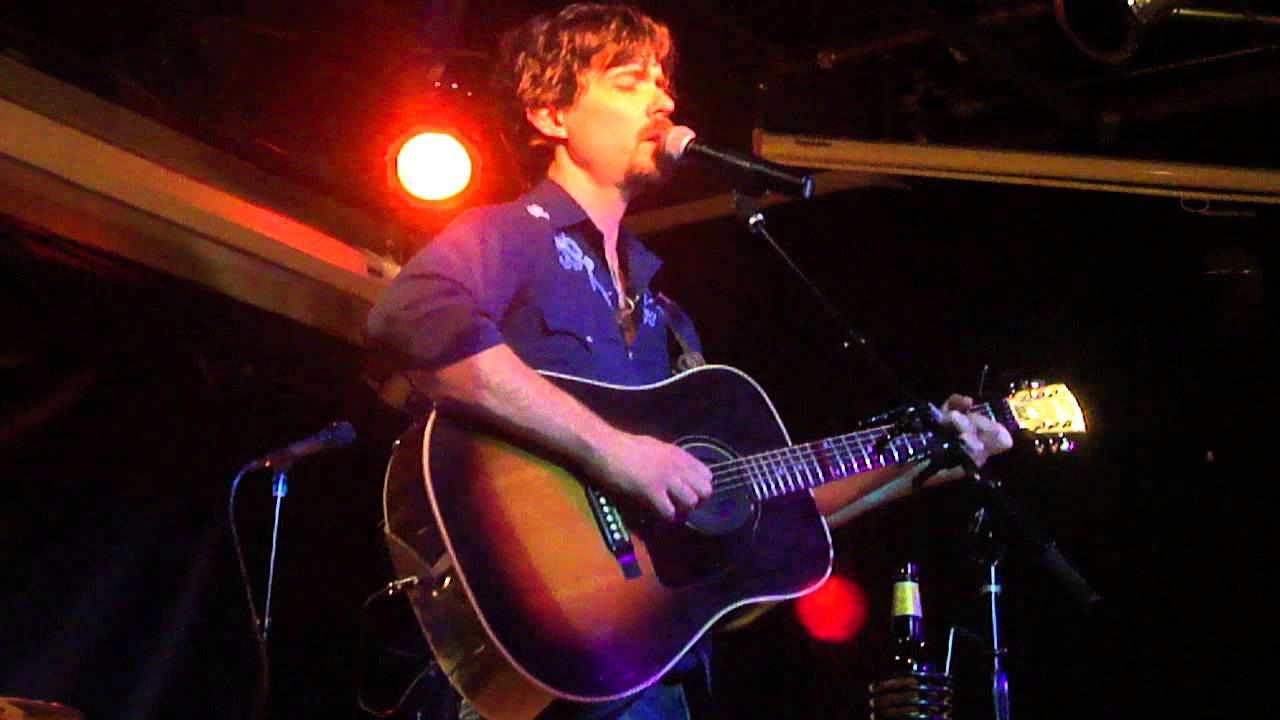 Zane Williams sings While I Was Away - YouTube